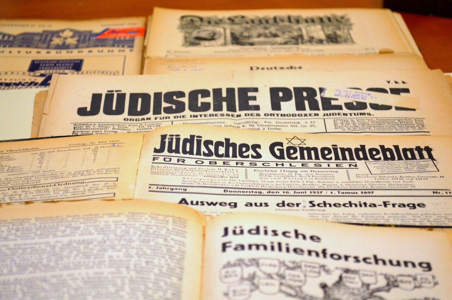 Periodicals: Newspapers and More - Leo Baeck Institute