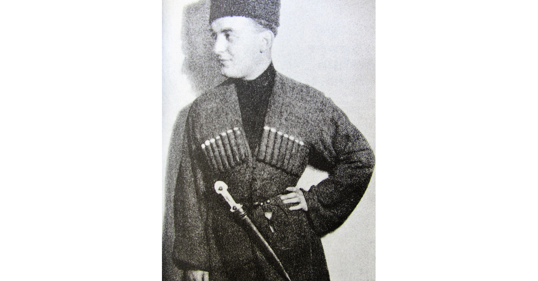 Lew Nussimbaum aka Essad Bey: Wanderer Between Worlds - Leo Baeck Institute