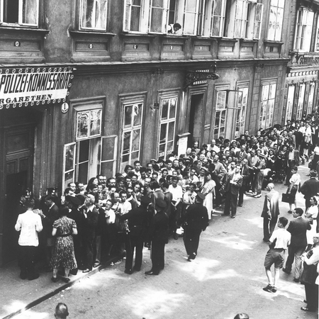 Our Crowd—German-Jewish Banking Families in America - Leo Baeck Institute