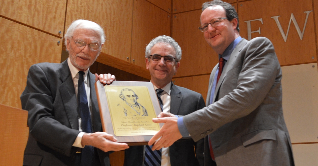 Moses Mendelssohn Award for Raphael Gross after Lecture on Anne Frank ...